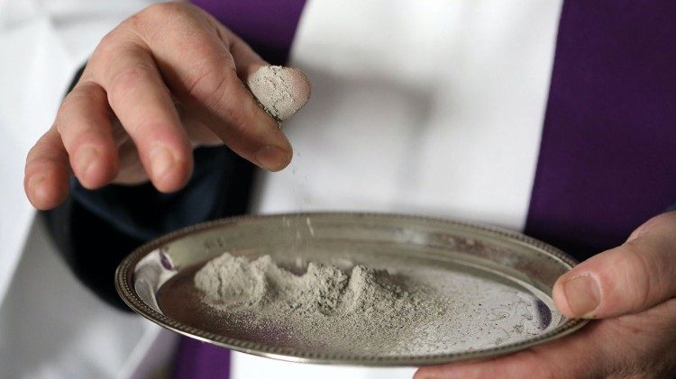 Pope Francis: Lent calls us to journey together in hope