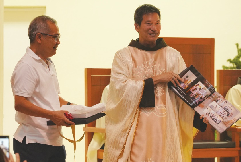 Risen Christ parish bids farewell to Friar Esmond